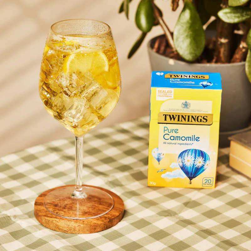 Twinings Pure Camomile - Épicerie Anglaise - Candy Dukes